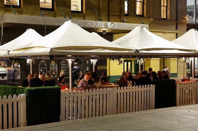 A Revamped Customs House Bar - Rogue La Vie - Homme & Femme